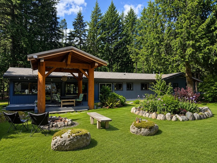 Paradise Valley Escape - Squamish