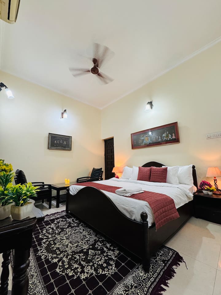 The Regalis Villa - Lucknow