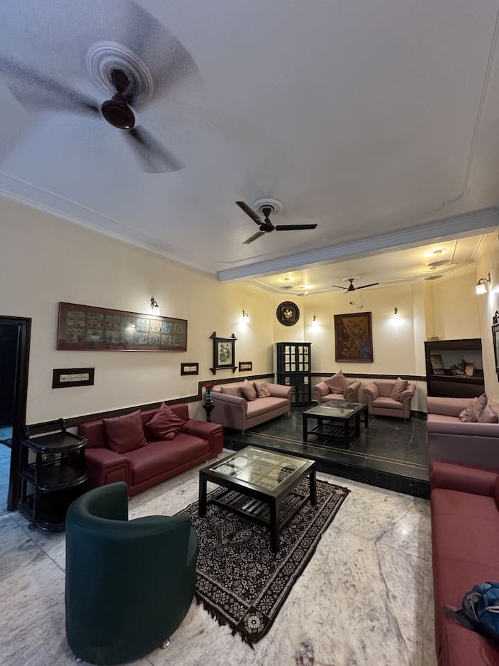 The Regalis Villa - Lucknow
