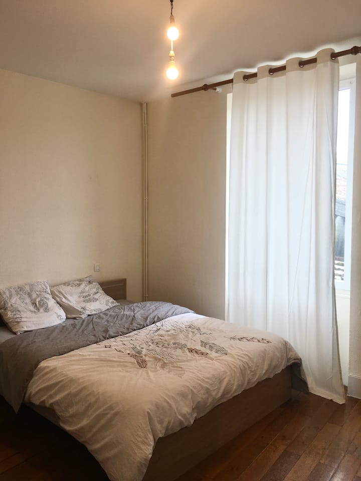 Lumineux 55m² Apprtement– Calme  Proche Gare - Issoudun