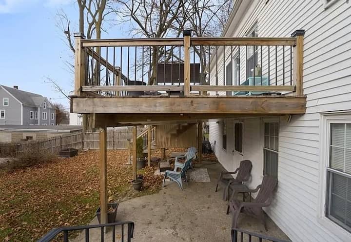 One-bedroom In-law Suite With Private Entrance - Rhode Island