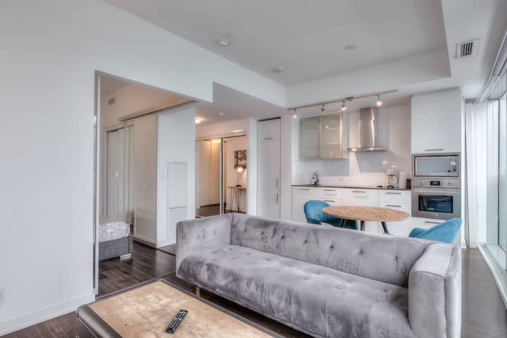 Stunning Suite/dt Toronto/free Parking - Toronto
