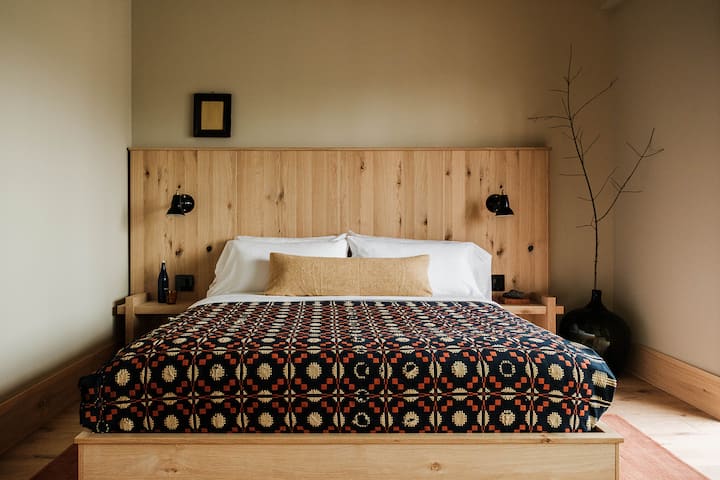 The New Paltz Way Hotel - River King Studio - New Paltz, NY