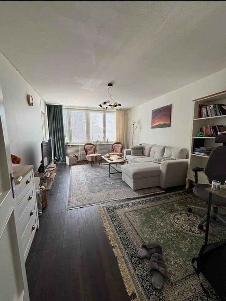 Cozy Room In A Shared Yamur Apartment - Stockholm