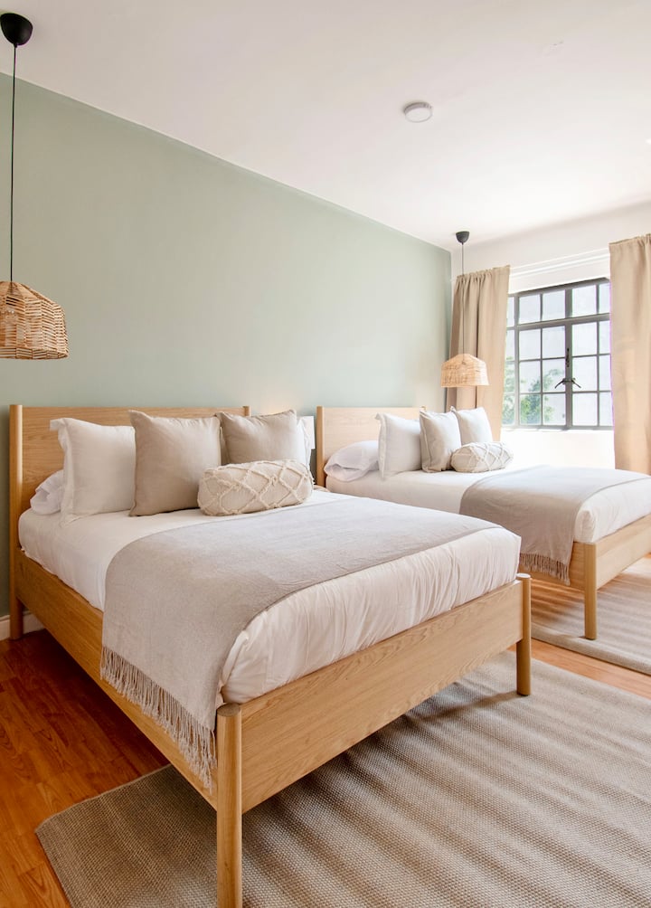 Soft Minimalist Escape By Reforma, Best Location - Mexico City