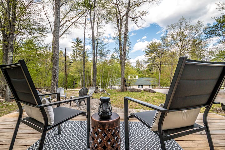 Cozy Mtn Retreat | Fire Pit | Games | Saco River - North Conway, NH