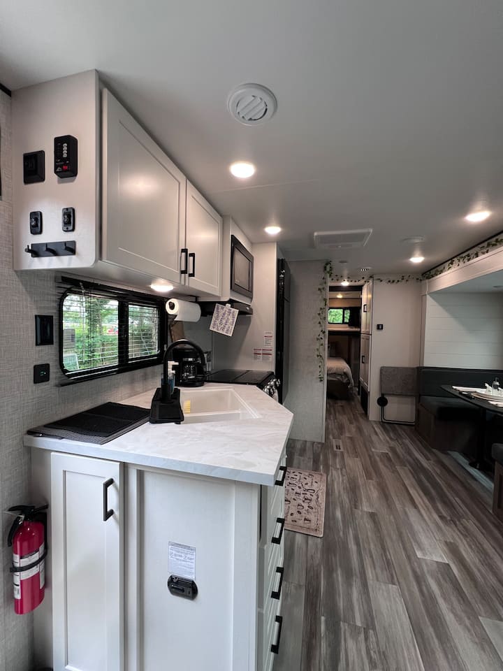 Rv Backyard Getaway - Washington, D.C.