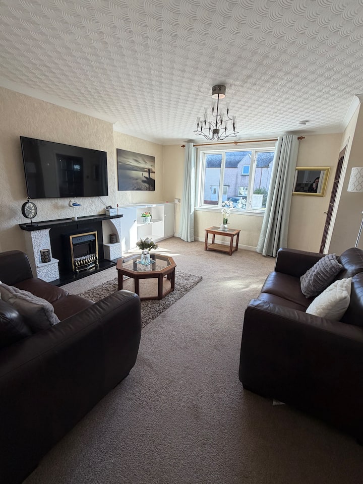 Cosy 2 Bedroom House - Stornoway