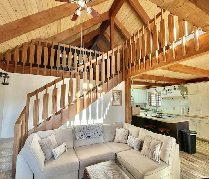2 Br Cabin With Private Hot Tub And Music Room - Ronald, WA
