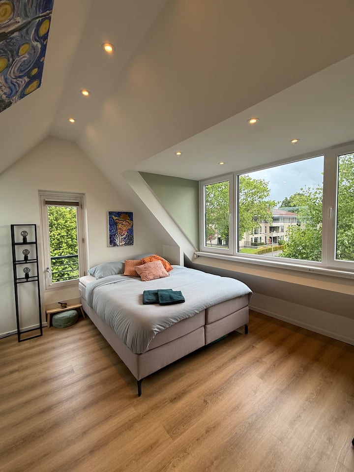 Perfectly Located, Spacious & Arty Dune House! - Zandvoort