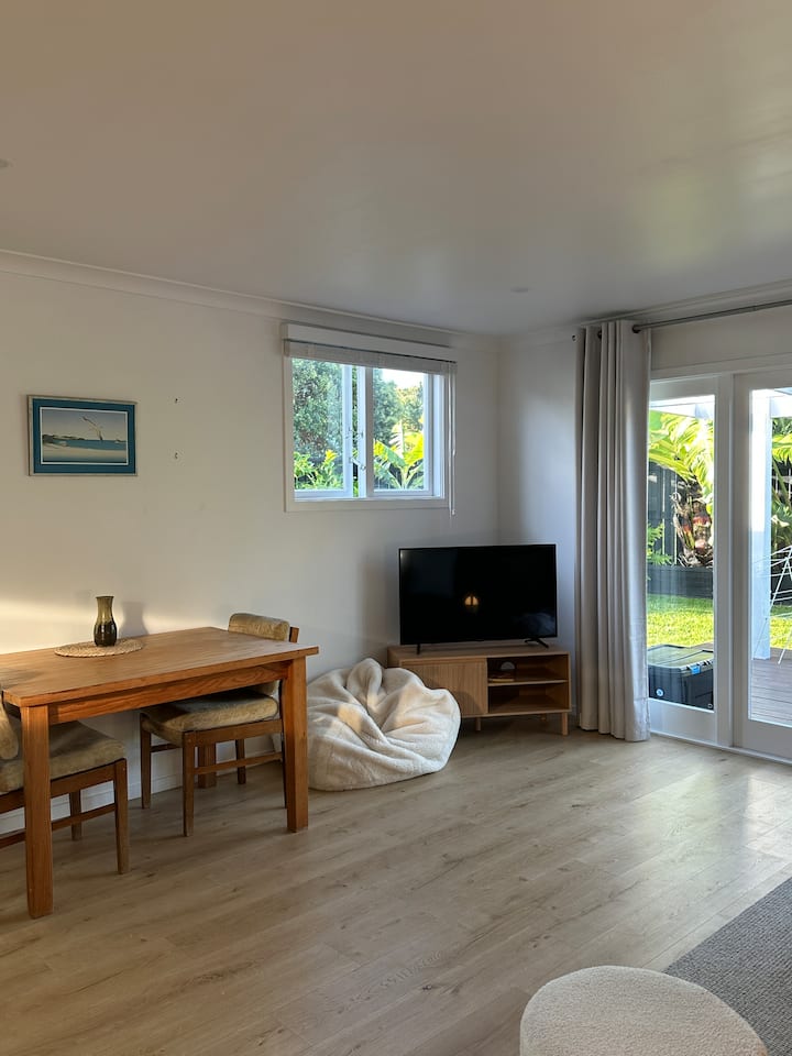 Central & Cozy Raglan Home | Walk To Town - Raglan