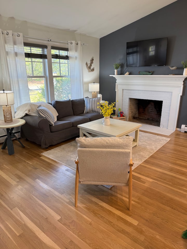 Falmouth House | Fenced In Yard & Walk To Beach - Oak Bluffs, MA