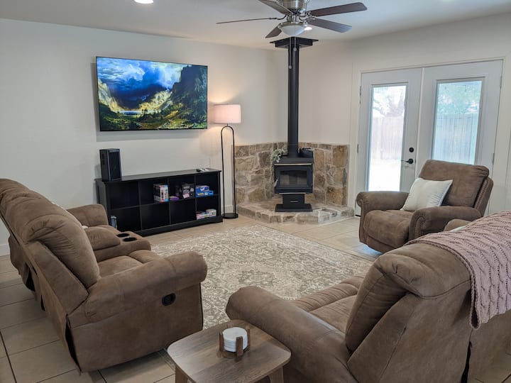 Cozy Seguin 3br/family & Travel Friendly - Seguin