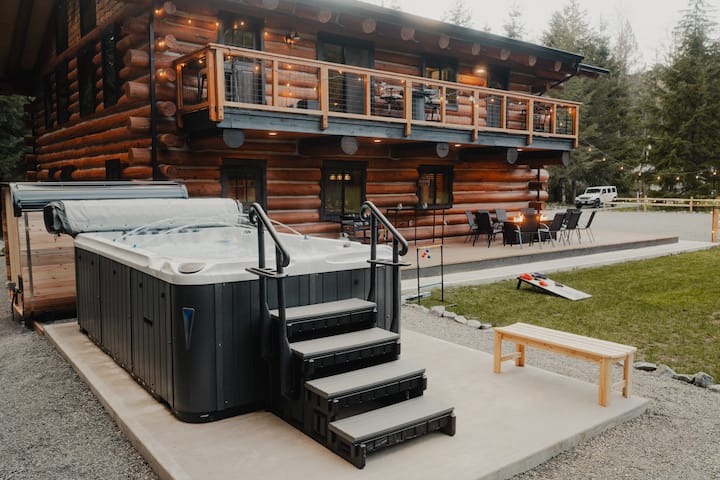 Custom Rainier Cabin-swim Spa-sauna-2kings - Ashford, WA
