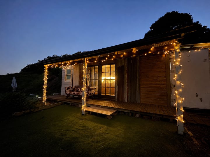 Eco Tiny Home Retreat With Ocean & Mountain Views - Coffs Harbour
