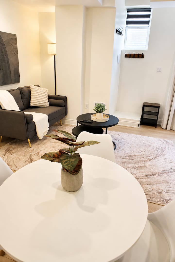 New 2br|central Ac Laundry |Private Entry Parking - Burlington