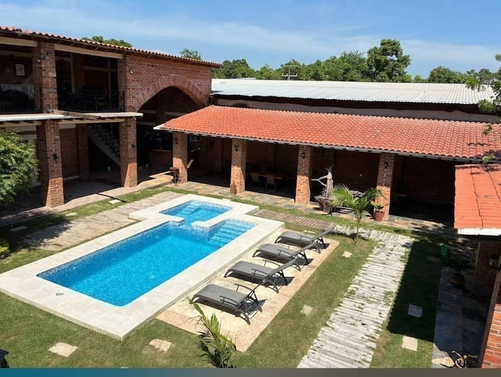 Hermosa Casa Tipo Hacienda Con Alberca - Puerto Vallarta