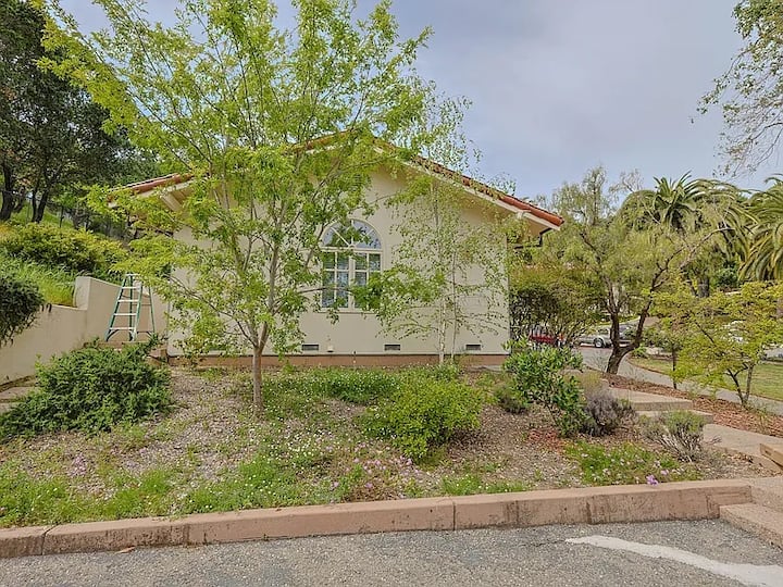 Charmingguest House In Prestigious Las Altos Hills - Mountain View, CA