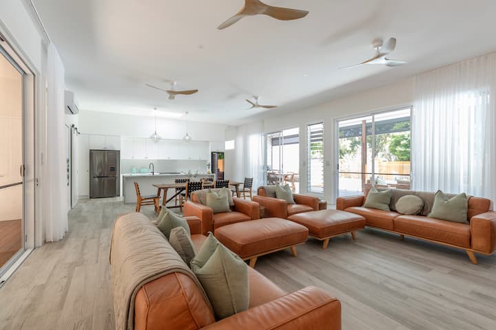 20 Naiad - Rainbow Beach - Rainbow Beach