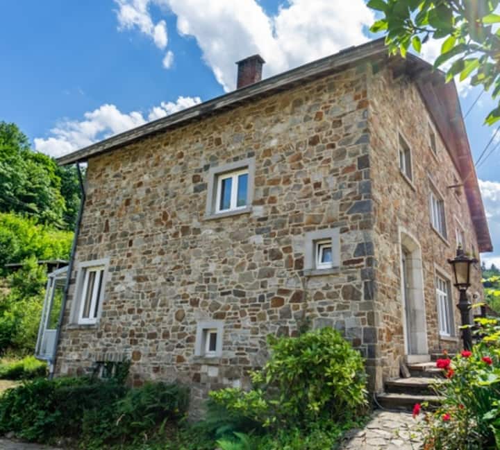 L’eauberge – Meet, Eat, Relax & Sleep In La Roche - La Roche-en-Ardenne
