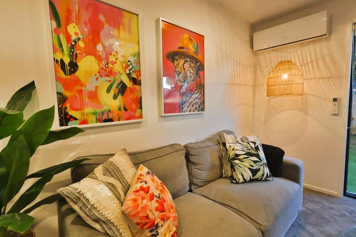 Modern Auckland Townhouse In Henderson - Auckland