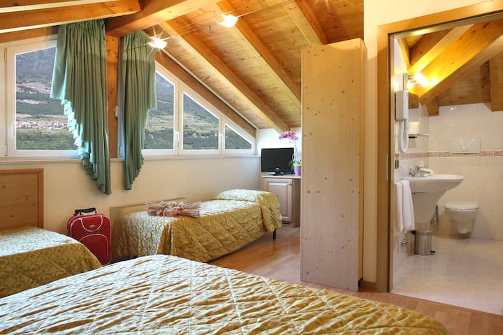 Superior Triple Room I Pool - Rovereto
