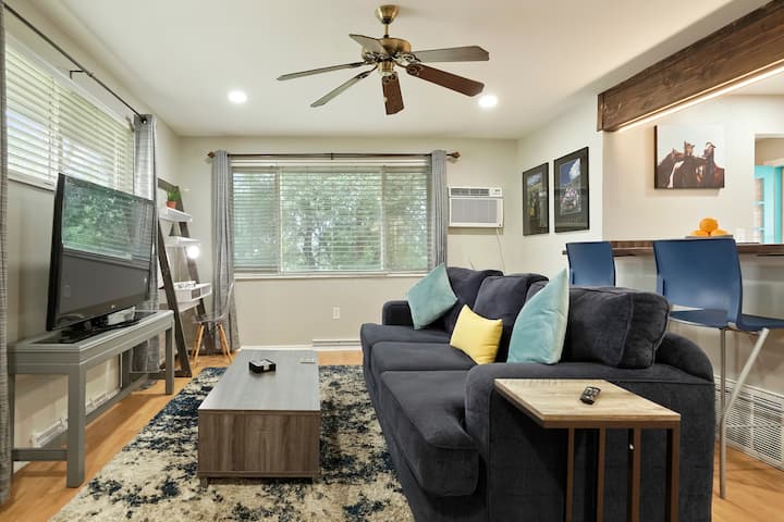 Walk To Lake/park Hot Tub Pet/420 Friendly Outdoor - Lakewood, CO