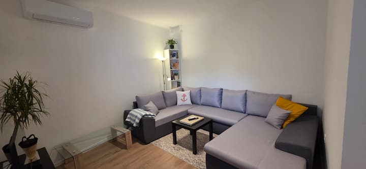 Family & Pet-friendly Apt With Shared Gated Garden - Kraljevica