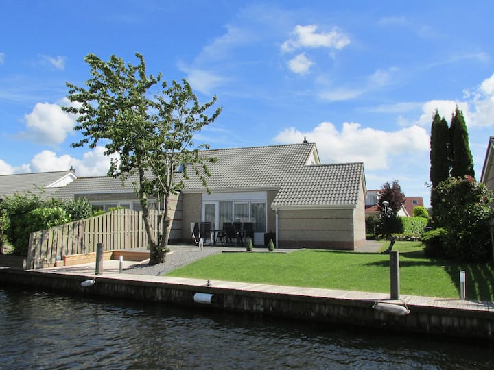 Ferienhaus Am Wasser Casa Ursula - Lemmer