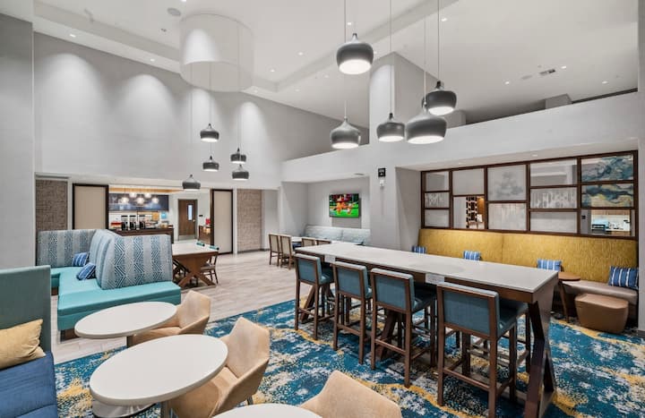 Stylish 3 Hotel Suites W/ Parking & Breakfast - Cayucos, CA