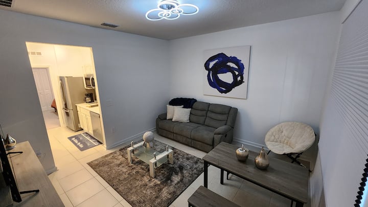 Cozy 1 Bedroom Studio Close To Posner Plaza - Davenport, FL