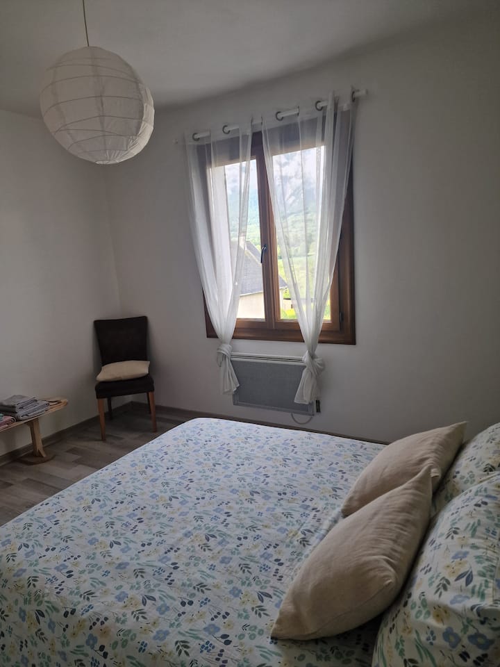 Chambre Cosy Avec Petit Déjeuner - Saint-Bonnet-en-Champsaur