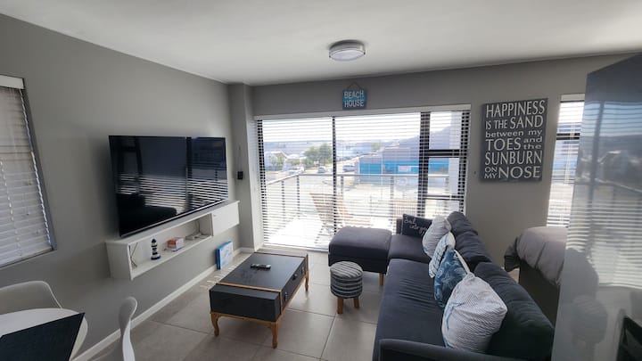 Millennial Arch @ 42 (Studio Apartment - Sleeps 2) - Langebaan
