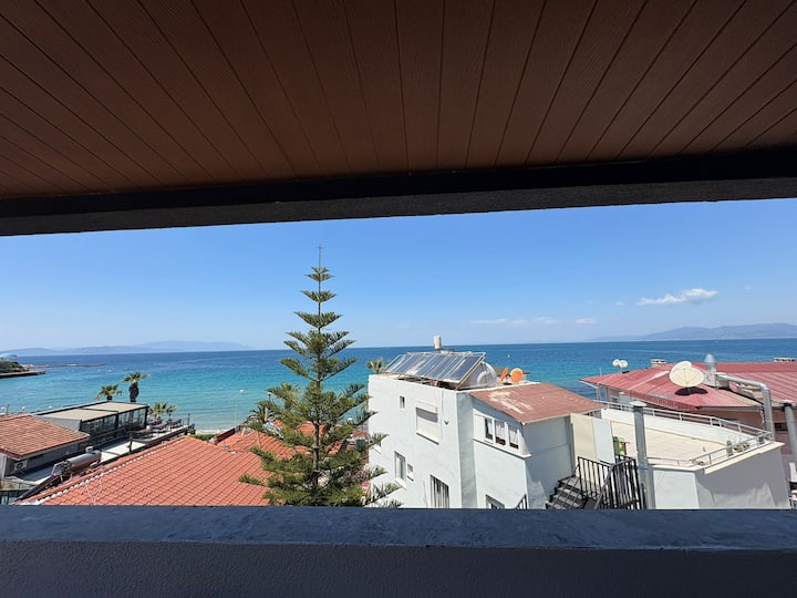 Kadınlar Denizinde Manzaralı Lüks Daire - Kuşadası