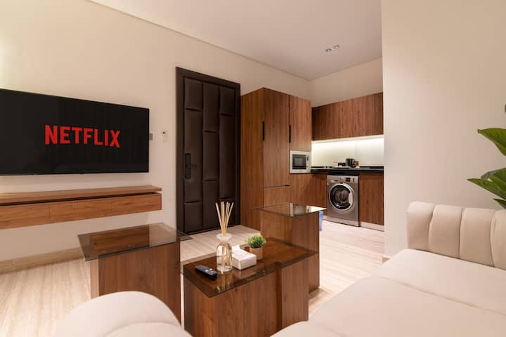 Cozy Fully-equipped Studio | 65”4k | Rasf Compound - Saudi Arabia
