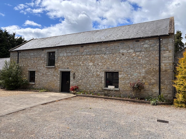 Dunville Barn – Peaceful Rural Escape - İrlanda