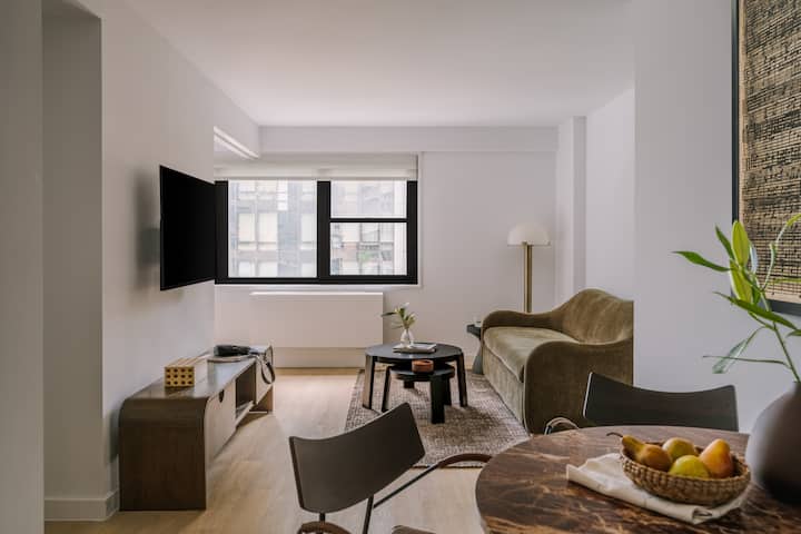 1 Bed Apt, 1 Queen, 1 Sofa Bed Near Grand Central - New York
