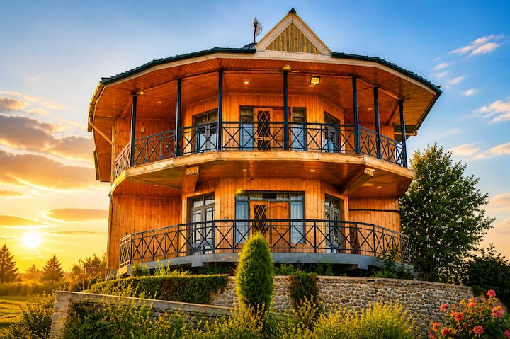 Apple Grove By Arco • Orchard Farmstay Srinagar - India