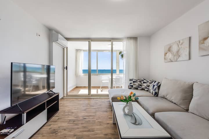 Aqua Vista Apartment | Waterfront Balcony Escape - Albania