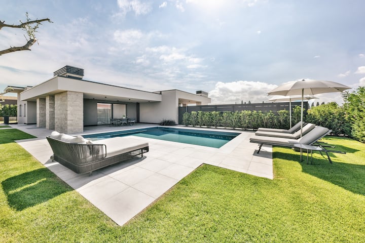 Villa Di Lusso Con Piscina Privata & Spa A Lazise - Lazise