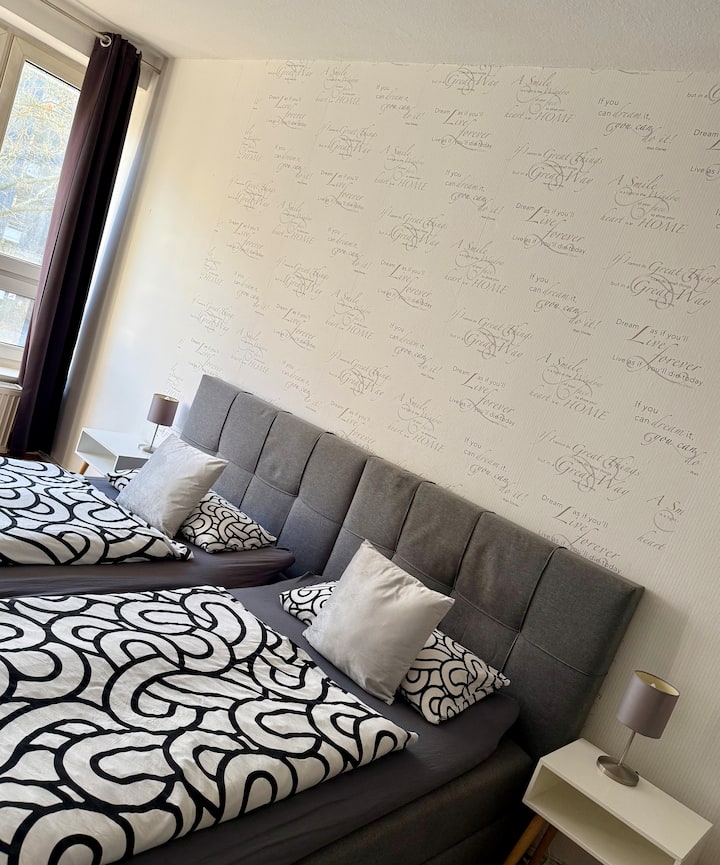 3 Zimmer Wohnung/ 65qm Mit Balkon/ Südstadt - Hannover Hbf - Train Station