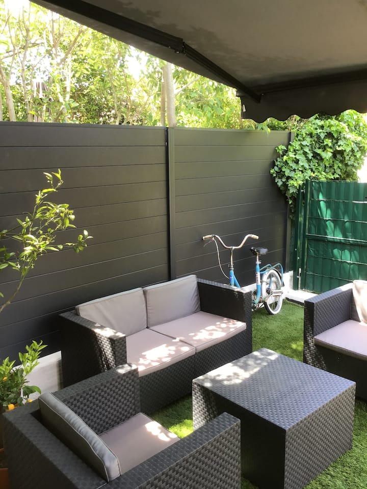 Petite Maison Paisible Proche De Tout - Marignane