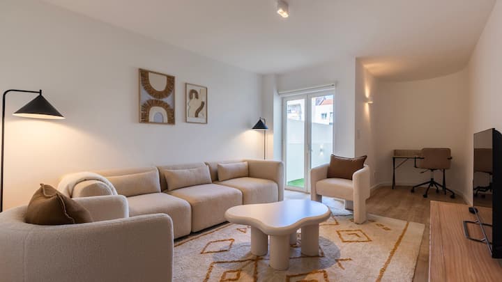 Barbadinhos 48 | Apartment B By Lovelystay - Lisbon
