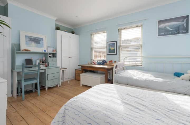 Family Beach House In The Heart Of Whitstable - Herne Bay
