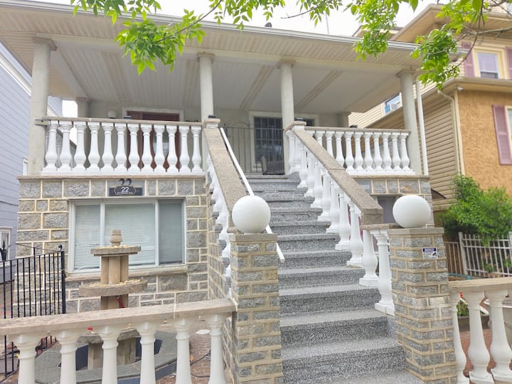 Chelsea Chalet | 4br, Comfortable Stay Near It All - Atlantic City, NJ