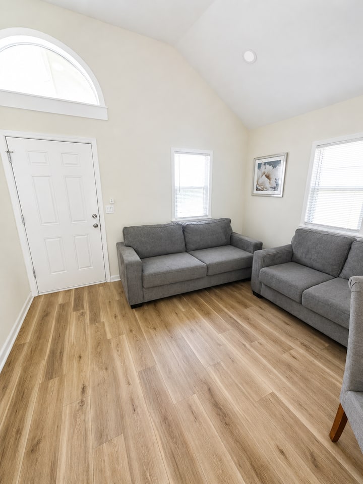 Cozy Kc Stay Near Brookside & Plaza - Avondale, MO