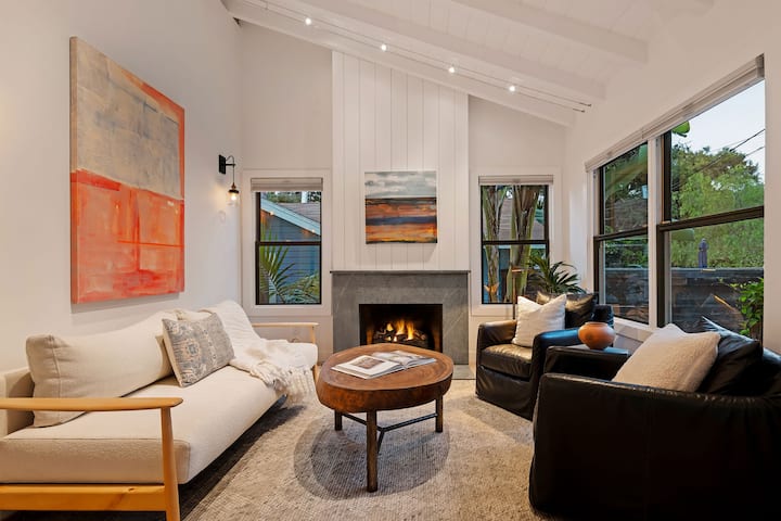 Humphrey House | Walk To Beach, Coast Village Rd - Summerland, CA