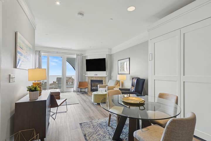 Maritime Lakview Suite 417 In Bay Harbor - Petoskey, MI