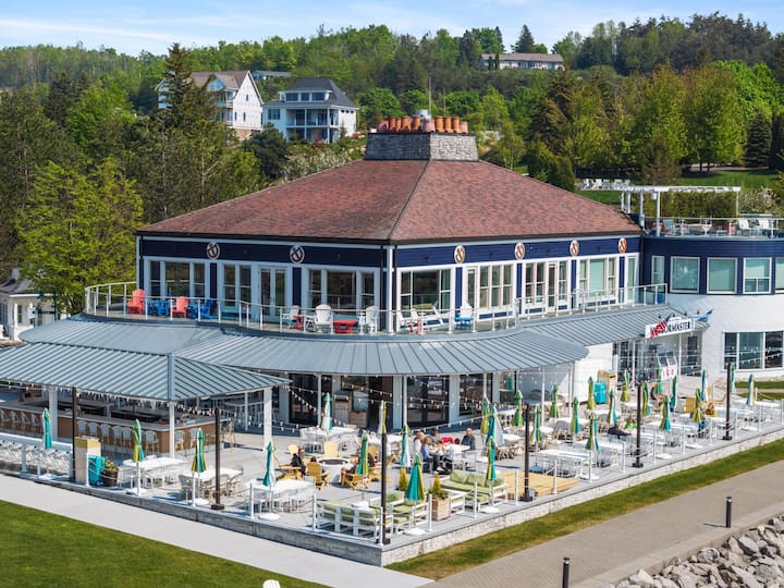 Harbor Master 101 - Petoskey, MI