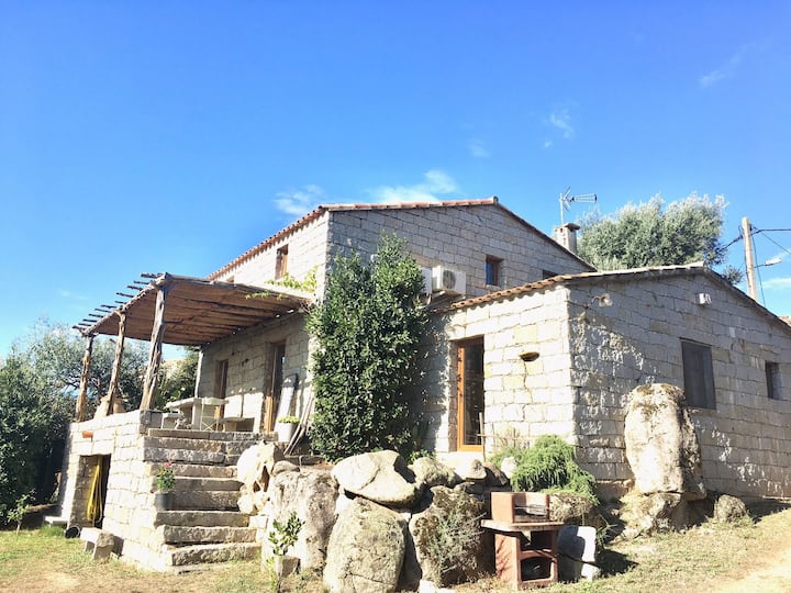 Bergerie De Village Avec Grand Jardin - Golfe de Santa Giulia